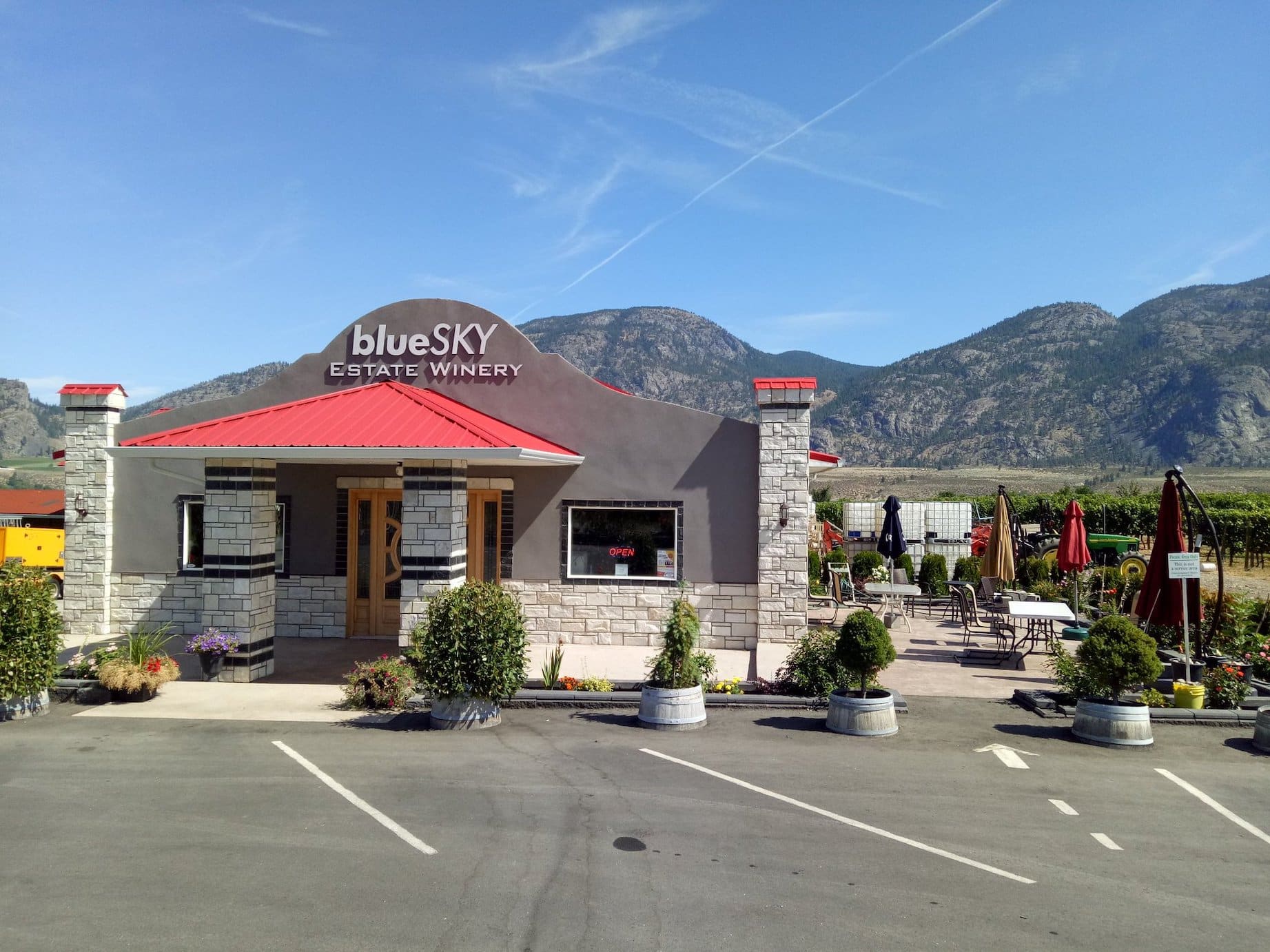 blue-sky-estate-winery-vivid-tours-kelowna-wine-and-craft-beer-tours